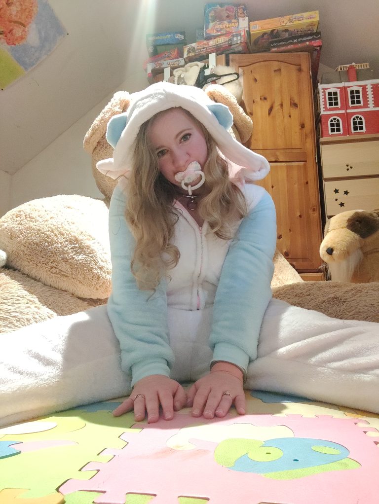 MTO Two Tone sleepsuit | Innocent Dreams
